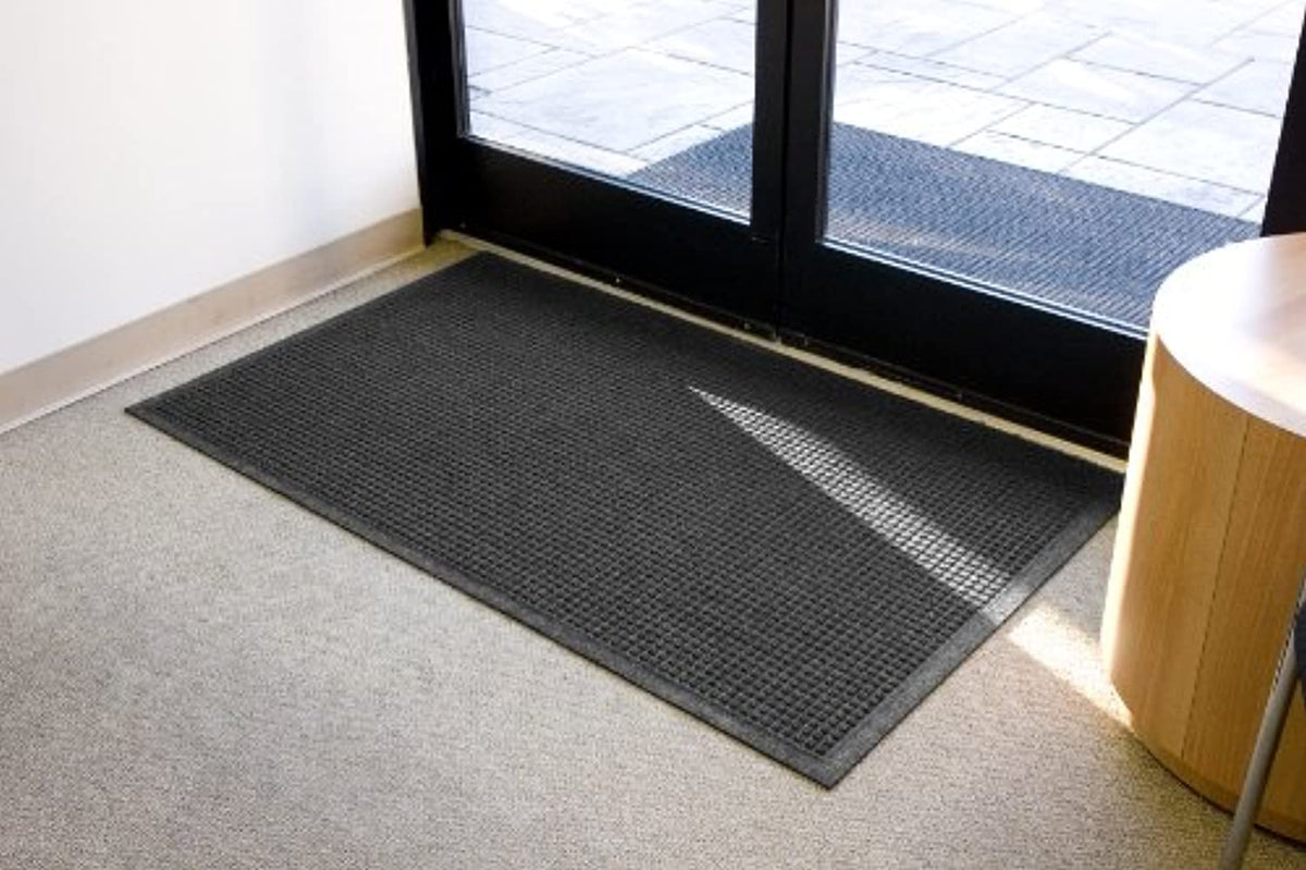 Indoor Wiper Floor Mat, Recycled Plastic and Rubber - Charcoal | Eco ...